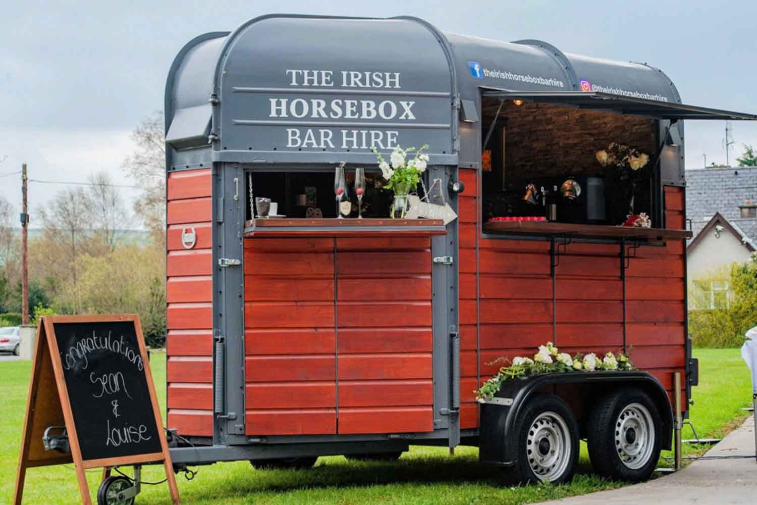 Mobile Bar Hire & Bartenders for Corporate & Private Parties